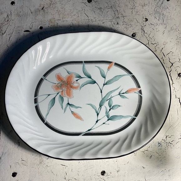 Corelle | Dining | Corelle Tiger Lily Serving Platter 12x 1 | Poshmark